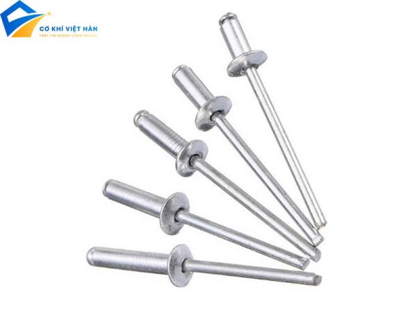 Đinh rút là gì? Tìm hiểu về loại đinh đa năng và tiện lợi này