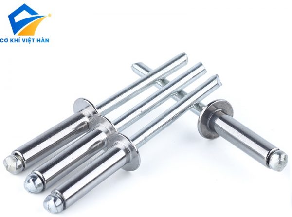 Đinh Rút Inox Hay Đinh Vít Inox hay đinh tán tốt hơn